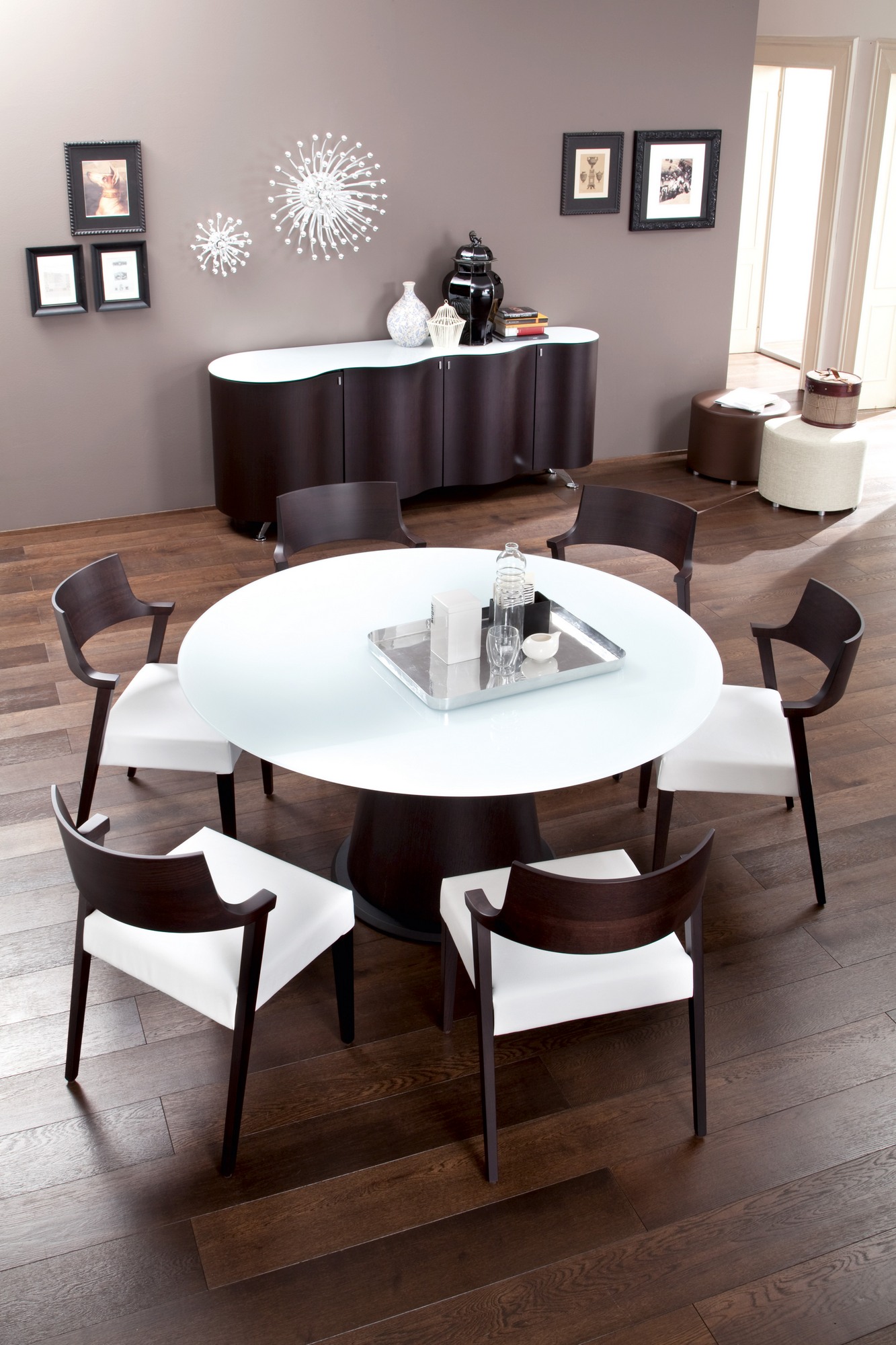 Lirica Chair In White Leather and Wenge